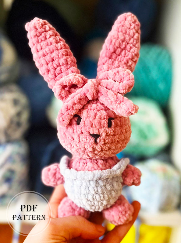 Crochet Pinky Farmer Bunny Free PDF Pattern