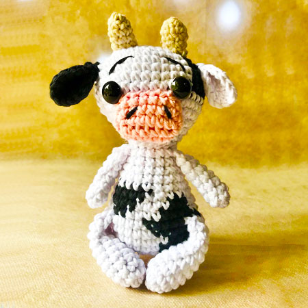 Cute Crochet Cow Keychain Free PDF Pattern